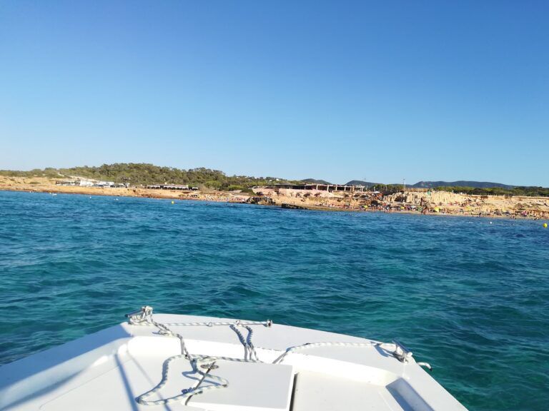 Boothuur zonder vaarbewijs - HETibiza